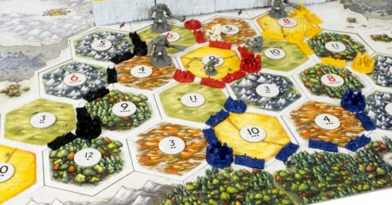 Настольные игры для всей семьи: 10 интересных идей